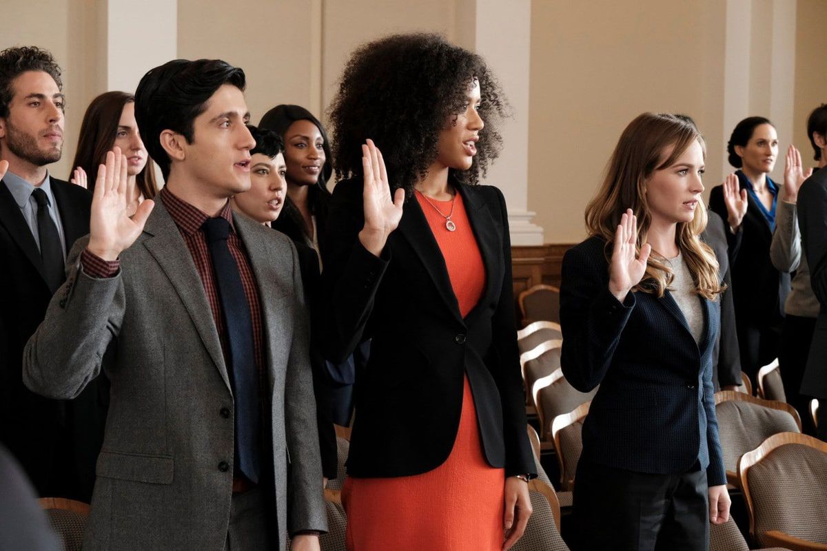 Review: For the People 1x1 (US: ABC) - The Medium is Not Enough