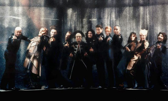 The entire cast of Babylon 5 would like to give you the finger - The ...